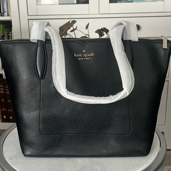 kate spade | Bags | New Listing Kate Spade Harlow Medium Tote Black Defective Zipper | Poshmark